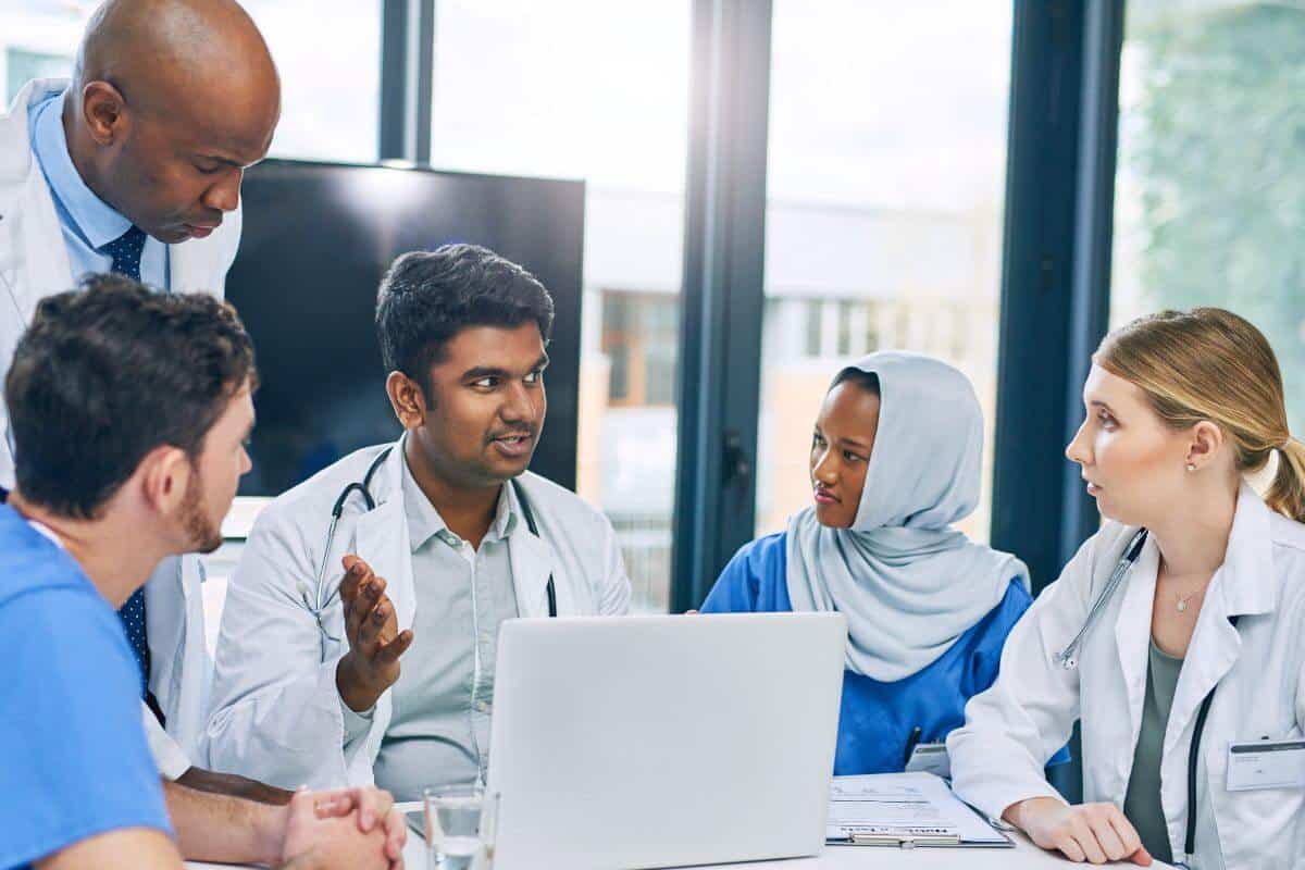 Stuck at Your Job? – What You Can Do to Advance at Work